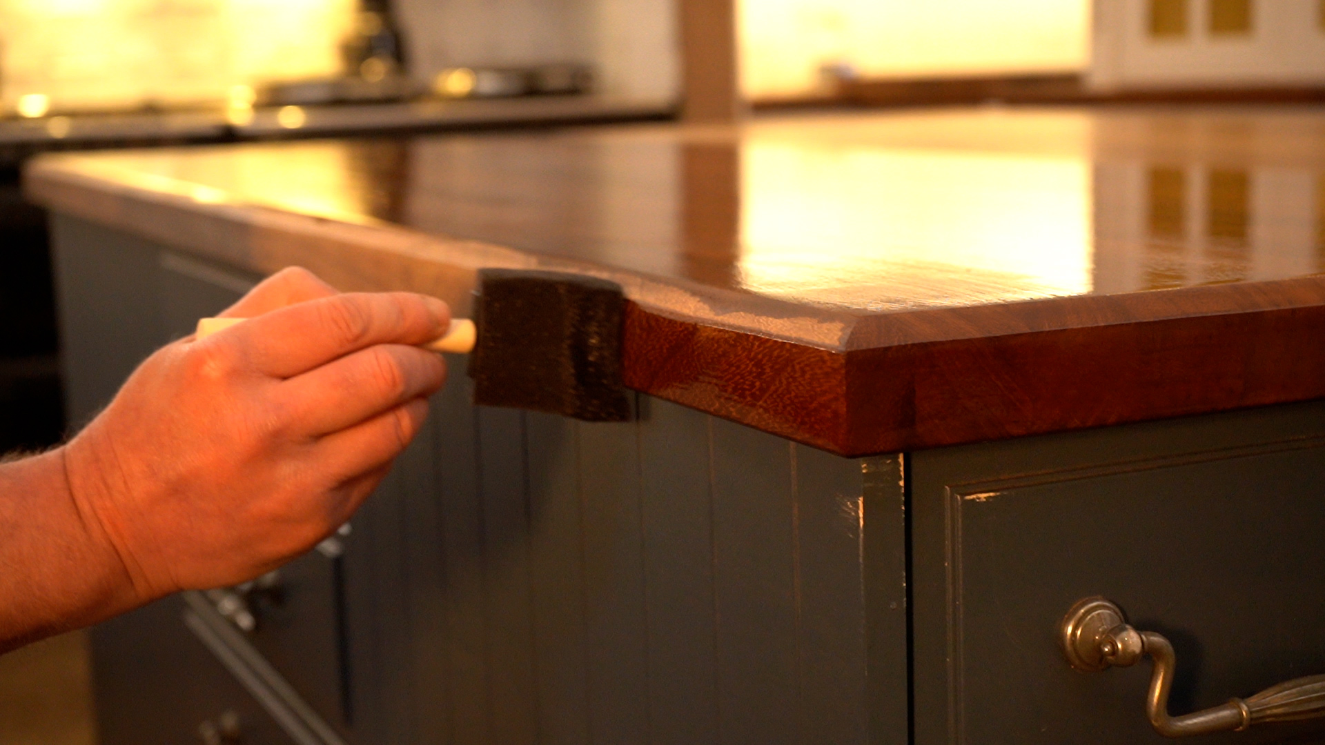 How to Maintain and Clean Wooden Kitchen Worktops